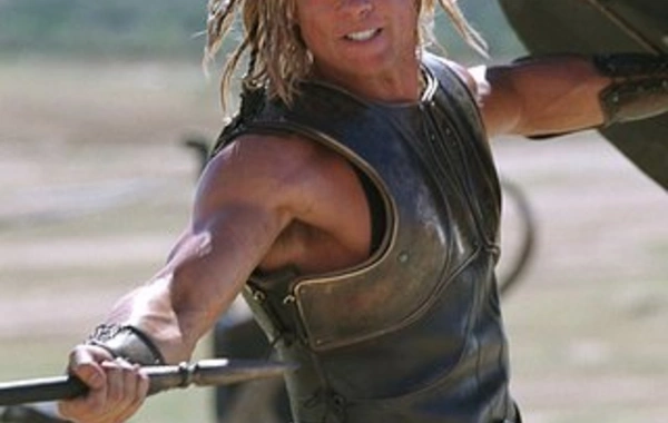 The secret of Brad Pitt"s perfect physique in the film "Troy" has been ...